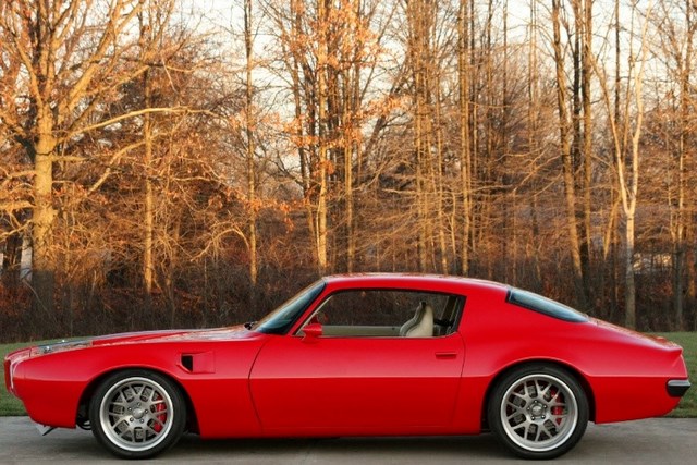 1972 PONTIAC FIREBIRD CODE RED V8 - 575HP | BYFFER